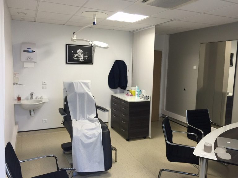 Aménagement cabinet médical - Mobilier sur-mesure – RACINEA